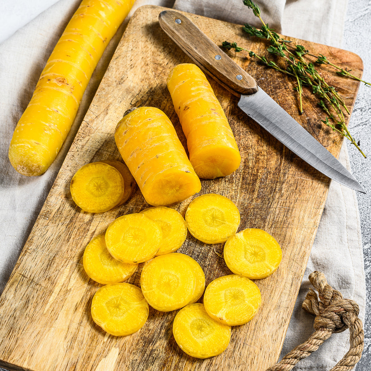 Yellowstone Carrot – UJAMAA SEEDS
